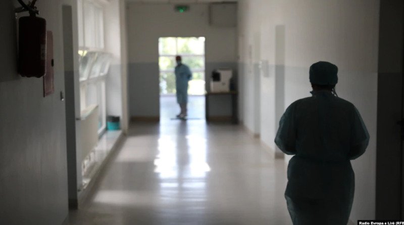 Specializimi lë pa mjekë ambulancat - Dardania Press